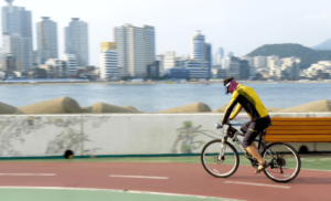 2 Easy Ways to Add Realistic Motion Blur in Photoshop