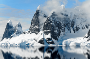 5 Quick Steps to Create a Reflection in Photoshop