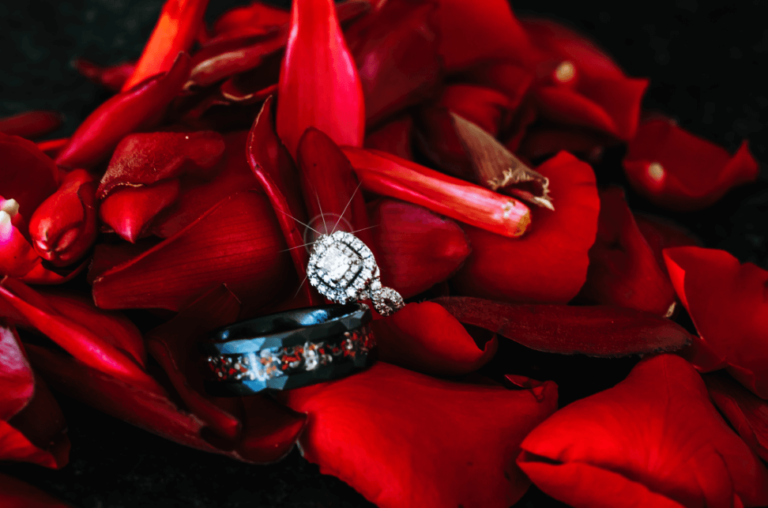 2 Easy Ways to Make a Starburst Effect in Photoshop