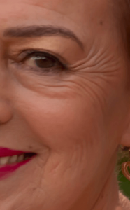 How to Remove/Smooth Wrinkles in Photoshop (4 Easy Steps)